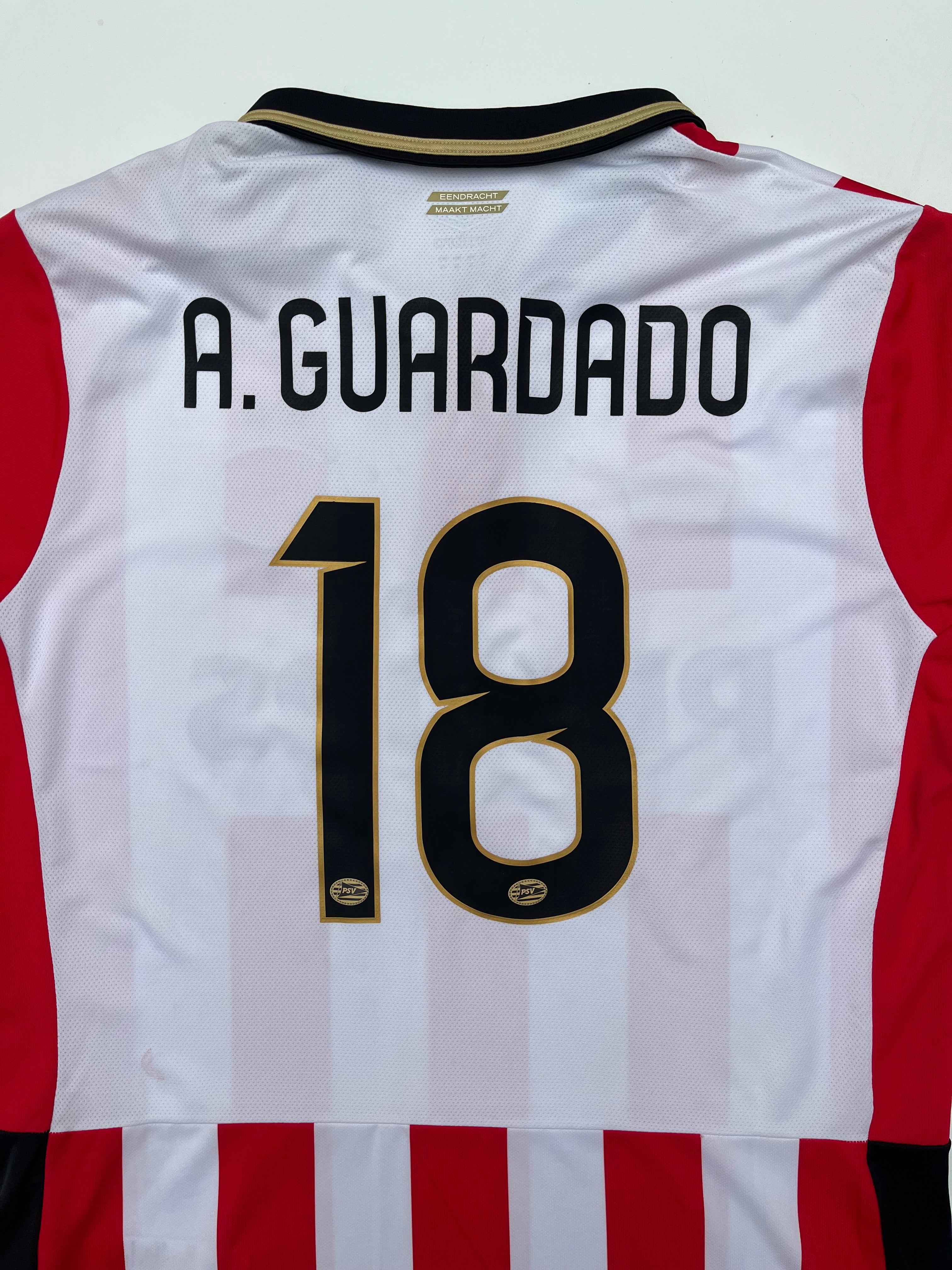 Player number 12: sale of original football jerseys – El jugador número 12